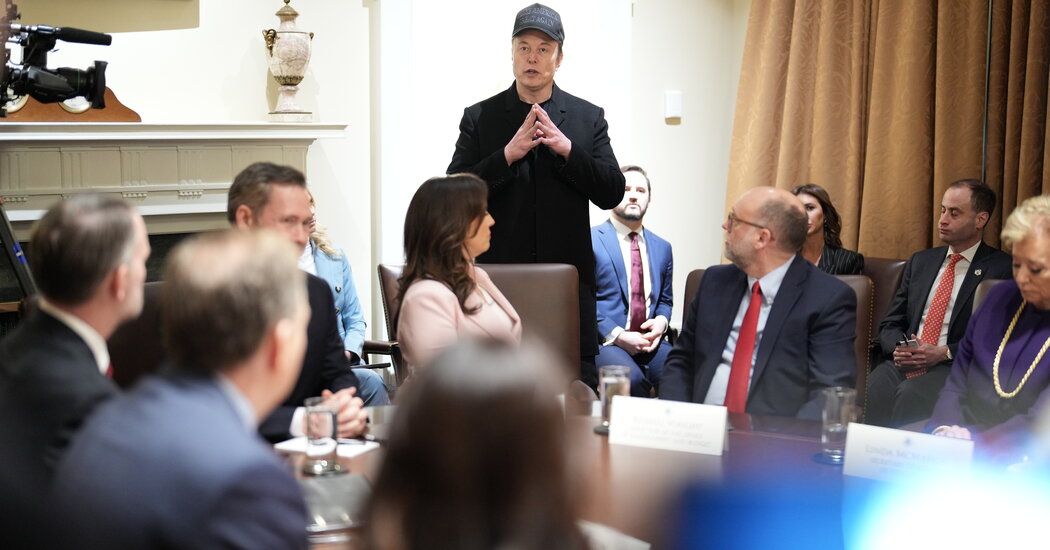 Elon Musk’s Starlink Expands Across White House Complex ...
